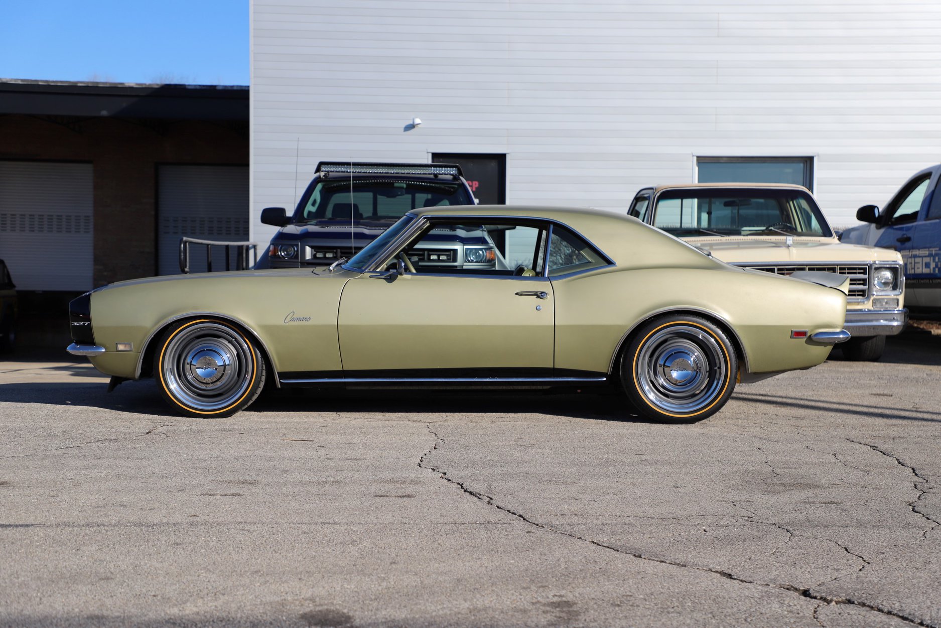 Roadster Shop's "Goldie" 1968 Camaro on Forgeline RS-OE1 Wheels ...