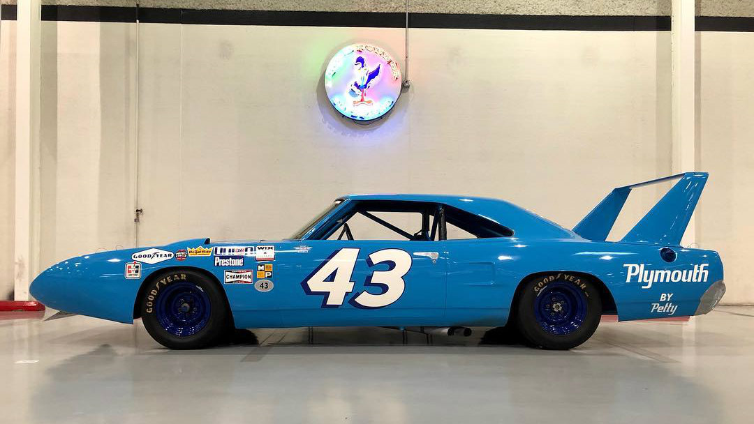 Petty's Garage - CarBuff Network