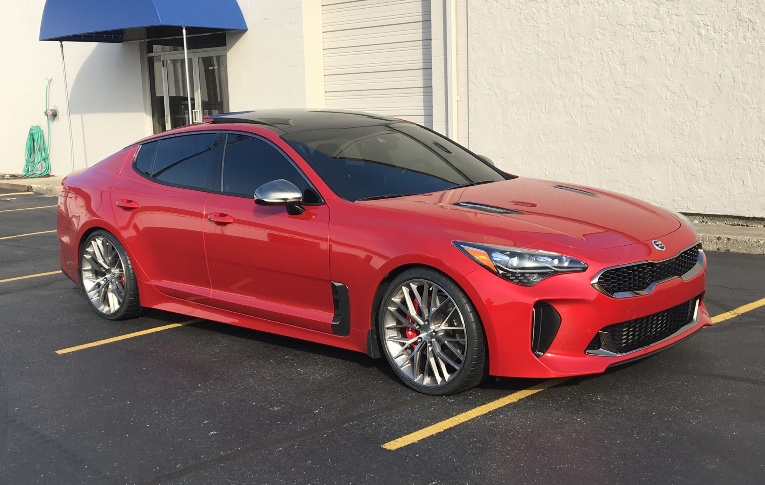 Chris Anderson’s Kia Stinger on Forgeline One Piece Forged Monoblock ZH1 Wheels - CarBuff Network