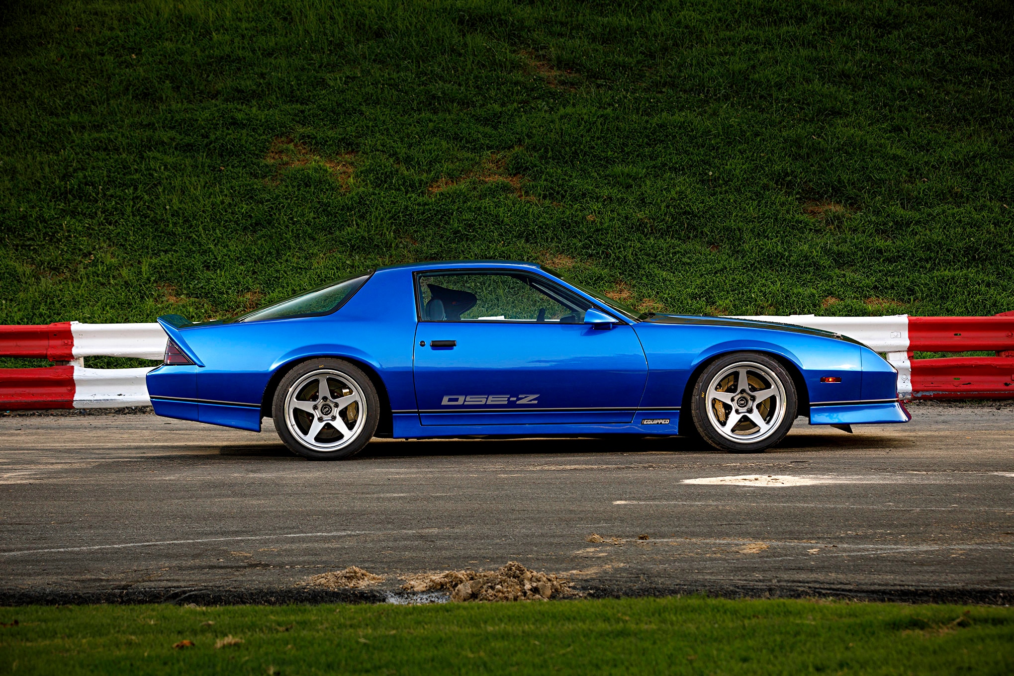 Detroit Speed’s “DSE-Z” 1987 Camaro on Forgeline FF3C Open Lug Wheels ...