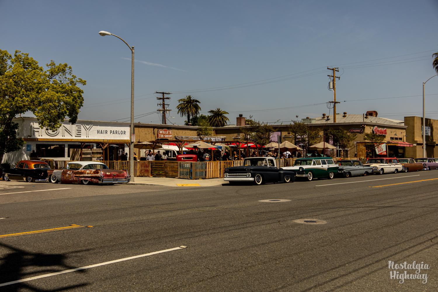 Iconix Car Club at Roxanne’s Bar - CarBuff Network