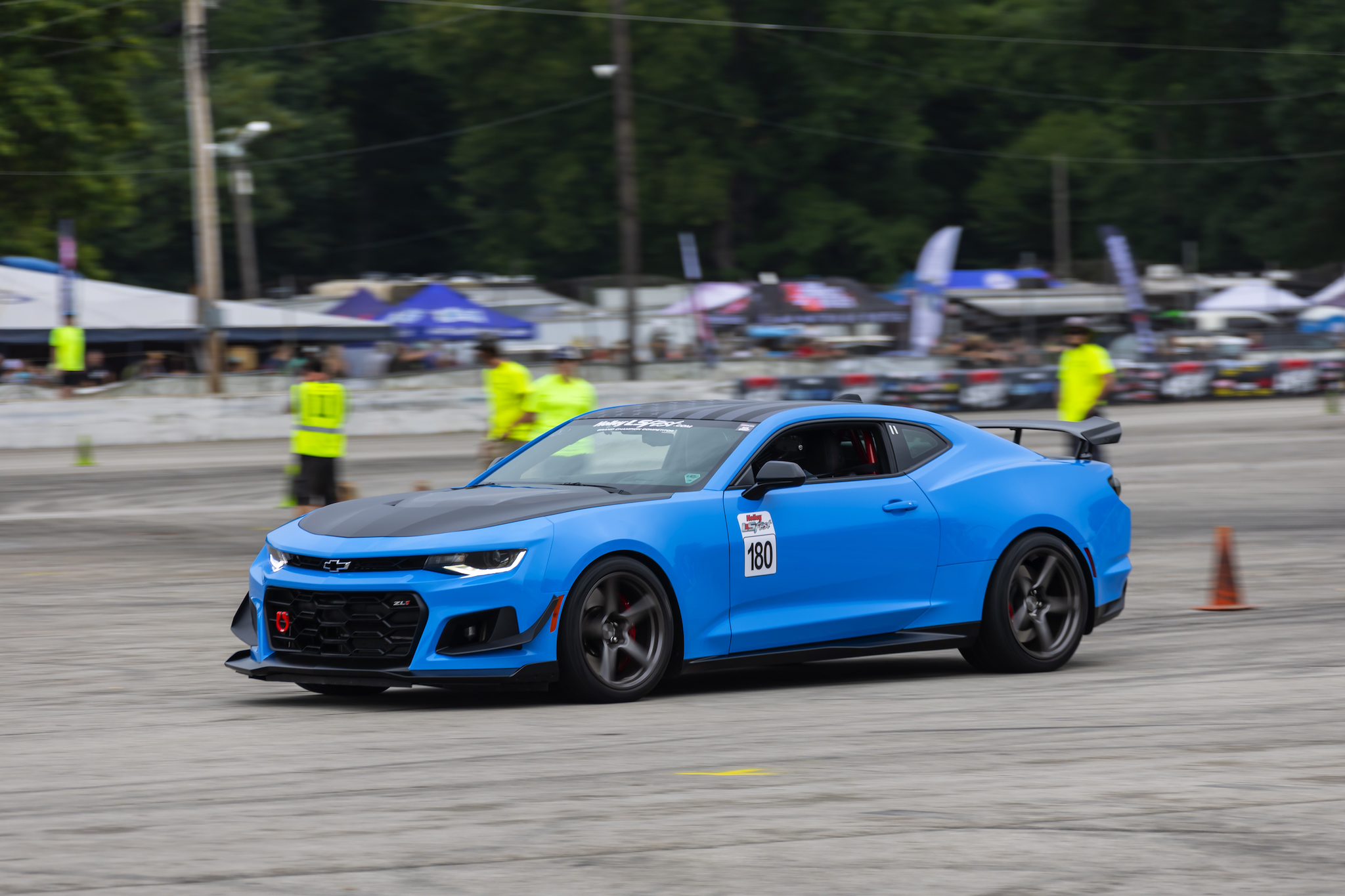 Steve Rupp's Camaro ZL1 1LE on Forgeline CF1 Open Lug Wheels - CarBuff ...