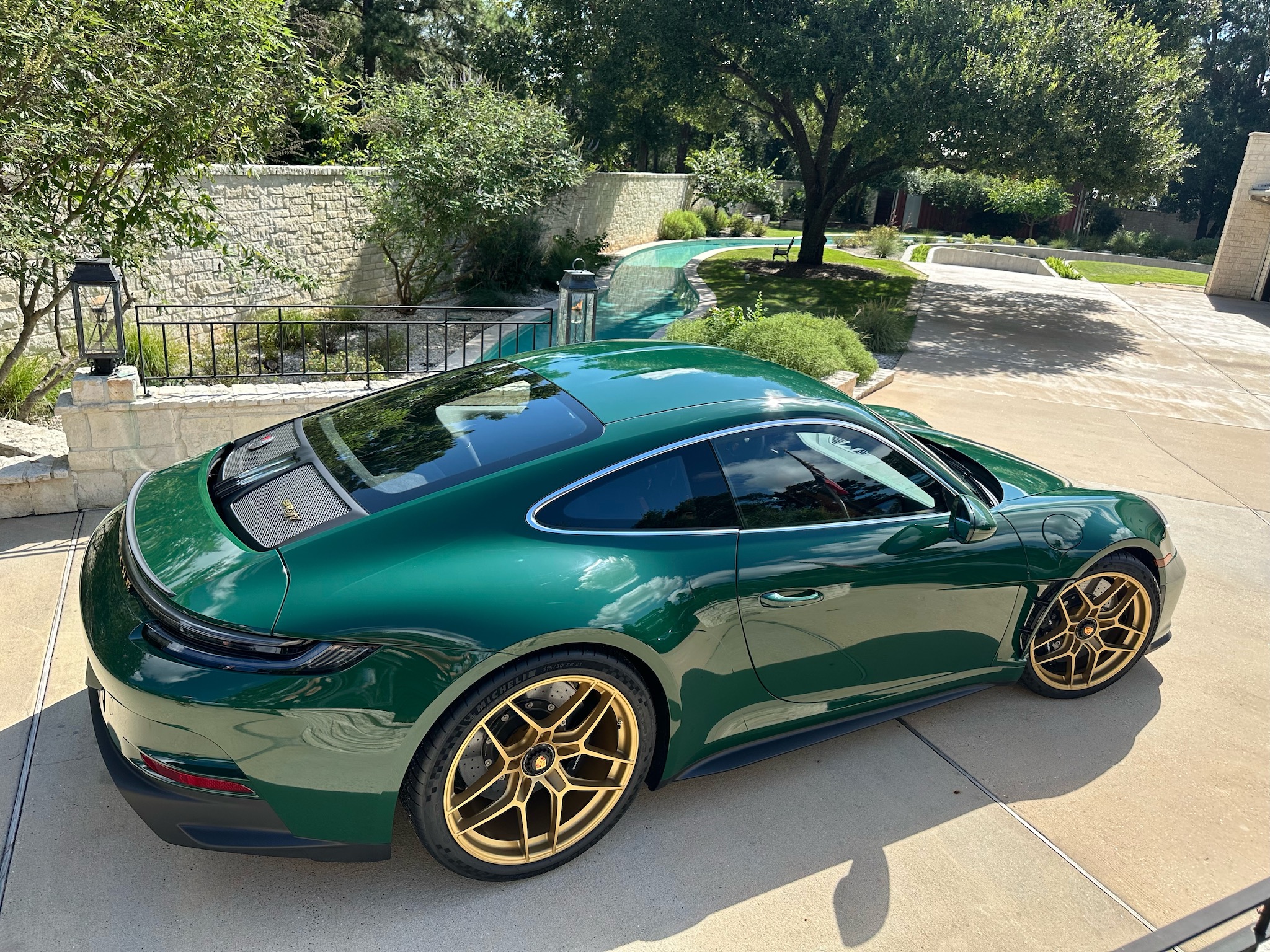 Matt Travis's 992 Porsche 911 S/T on Forgeline VV1R Wheels - CarBuff ...