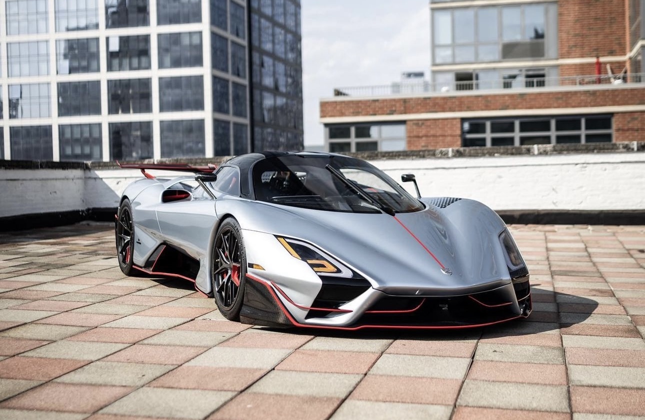 SSC North America Tuatara Striker on Forgeline Carbon+Forged CF201 ...